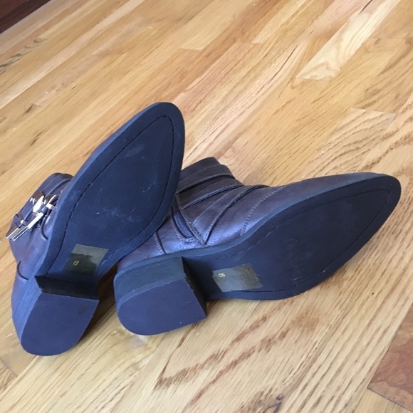 Yoki | Shoes | 8 Brown Booties With Gold Buckles | Poshmark